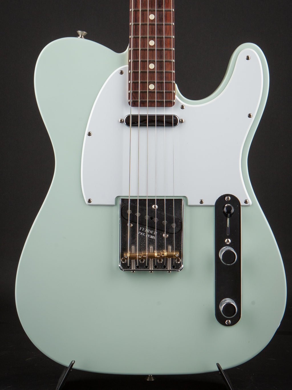 Fender – World Guitars