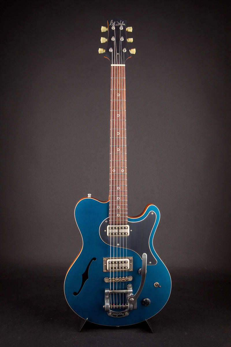 Nik Huber: Surfmeister Worn Petrol Blue #13666 – World Guitars